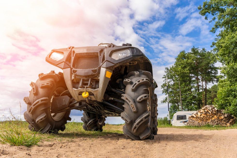 UTV Features: Mastering Buttons & Levers